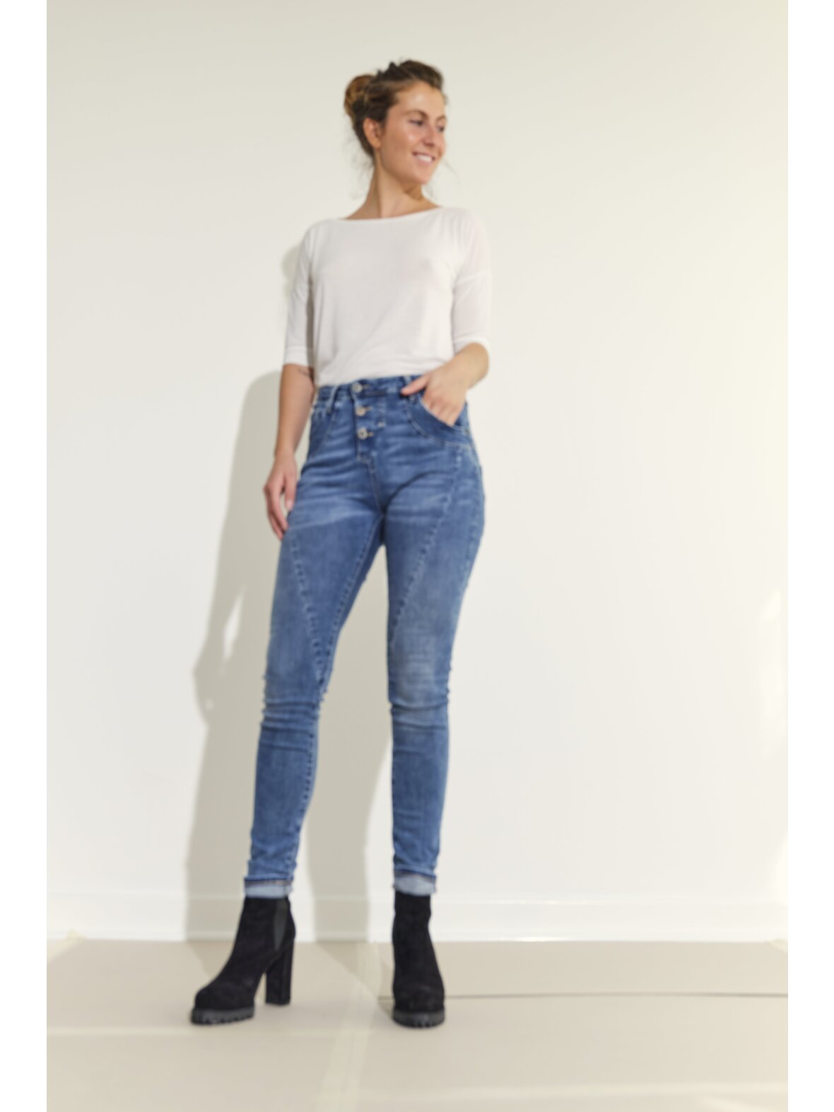 Vanilia │Modetøj til Kvinder │ www.vanilia.dk - Jeans - Please - C LONDON